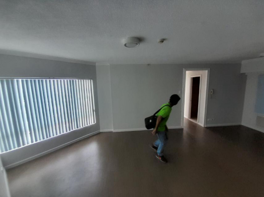 Codominium Unit At Regalia Tower Quezon City